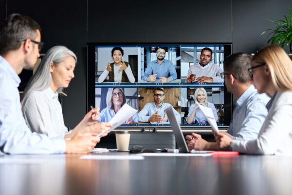 Why Digital Literacy Is Essential in Modern Leadership - hireneXus